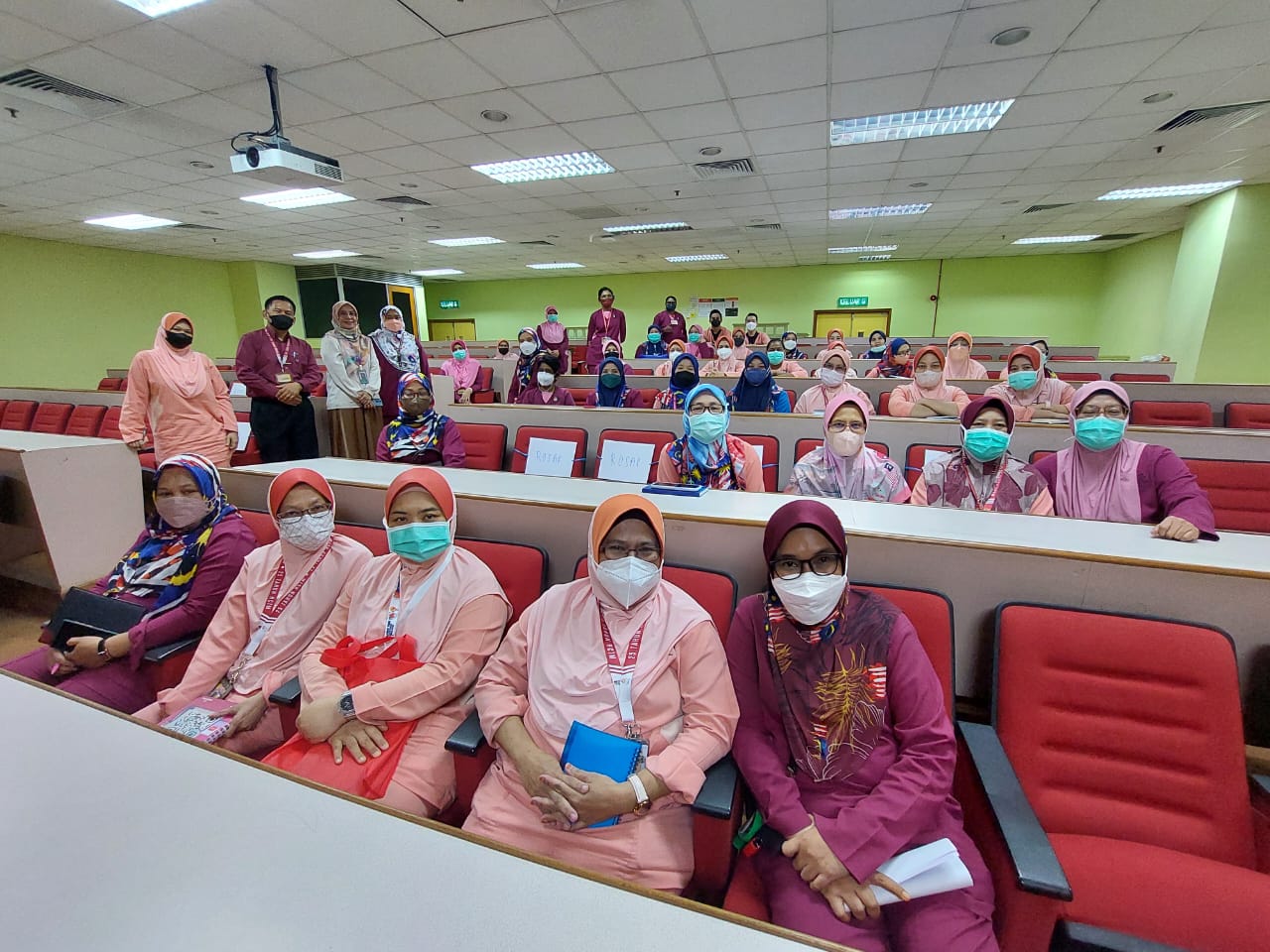 Taklimat Operasi Perkhidmatan Syarikat Radicare (M) Sdn Bhd – Jabatan ...