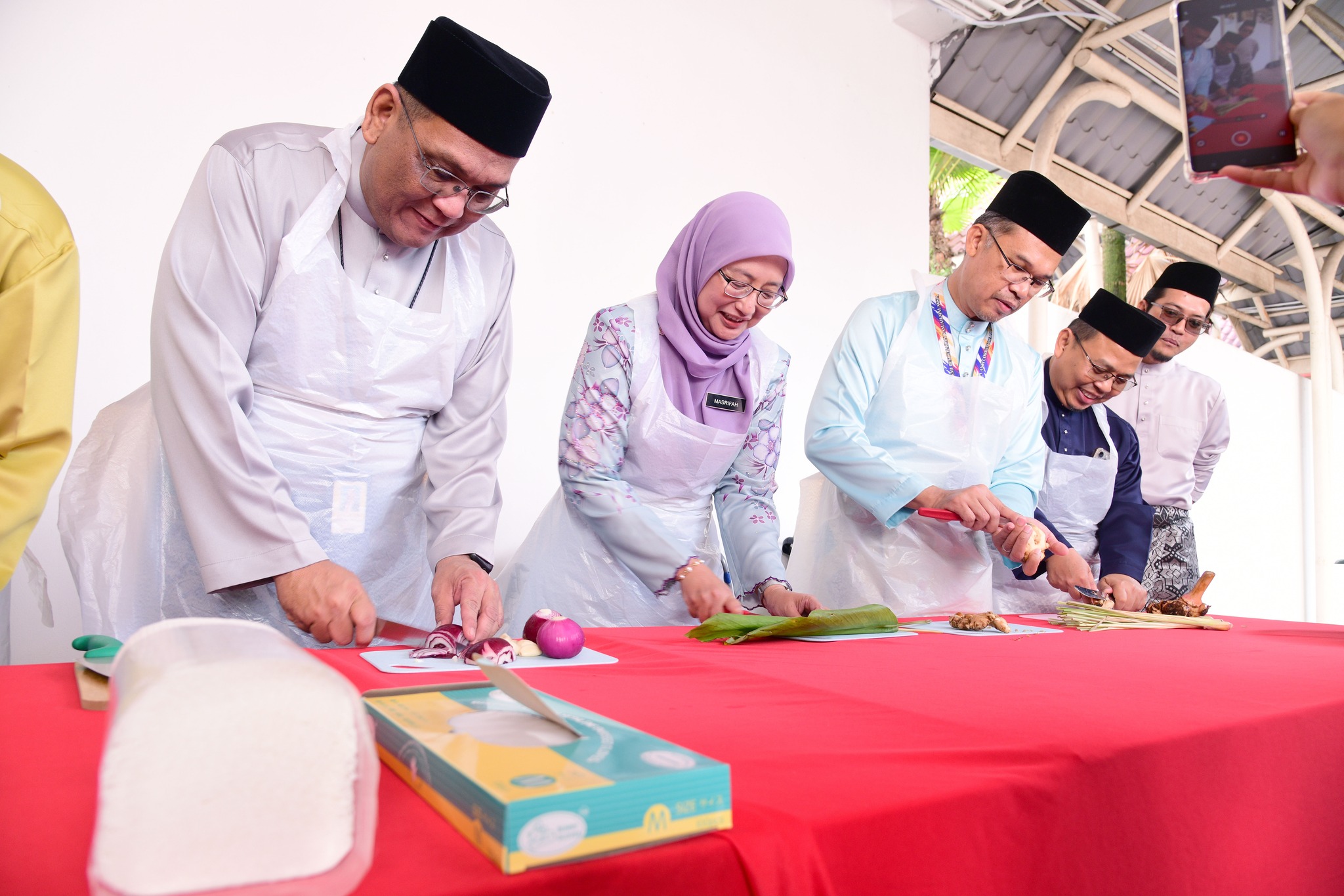 Program Merendang Bersama Pengurusan HCTM – Jabatan Komunikasi Korporat