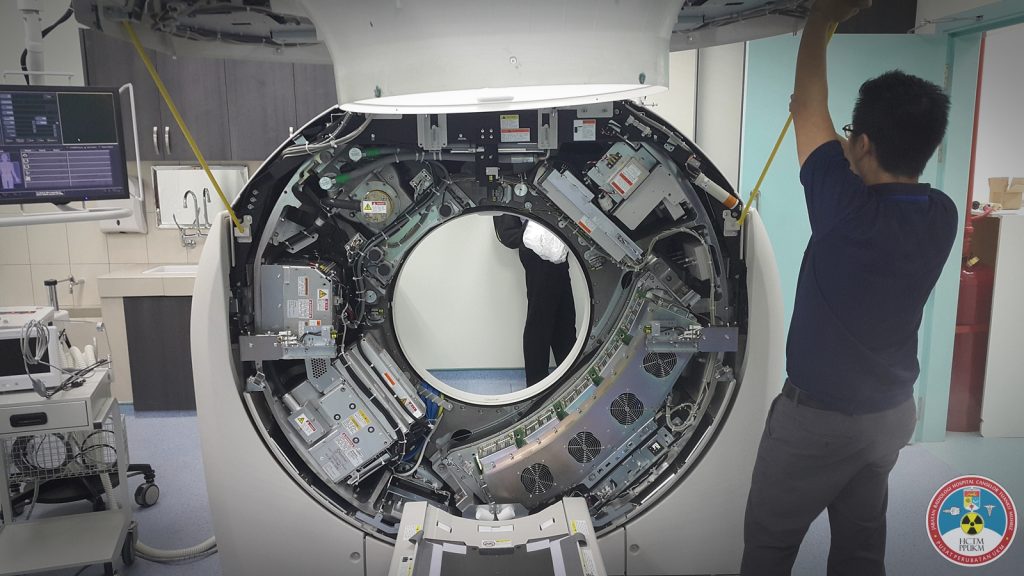 Tauliah guna mesin CT Scan baru Jabatan Radiologi – Jabatan ...
