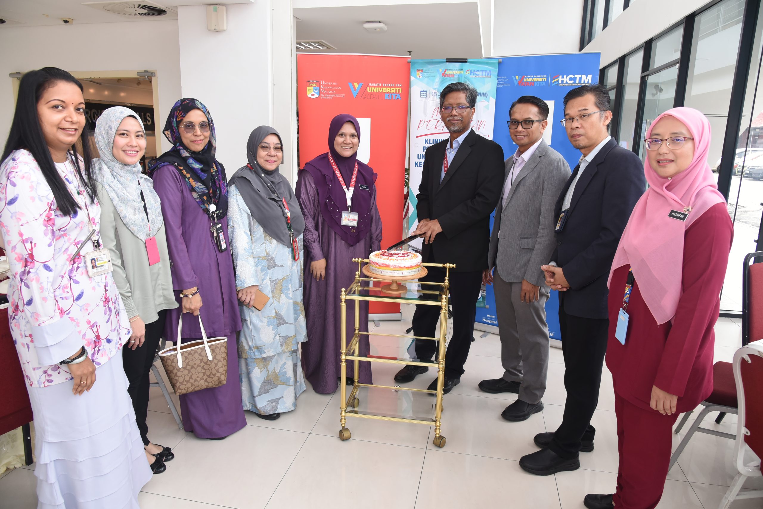 MAJLIS PERASMIAN KLINIK KESIHATAN PEKERJAAN HOSPITAL CANSELOR TUANKU ...